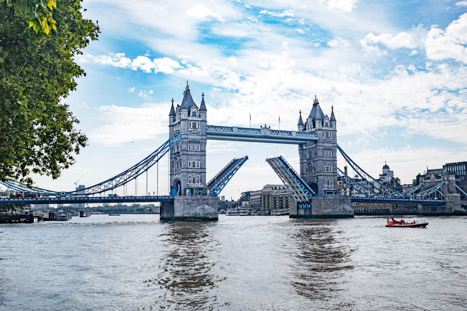 Watching Tower Bridge open with children: everything you need to know ...