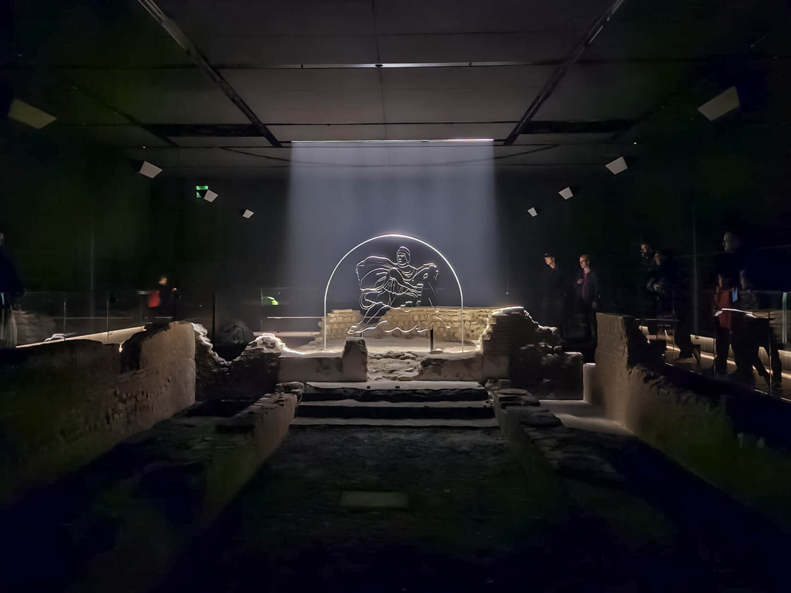 Visiting the London Mithraeum with children: everything you need to ...