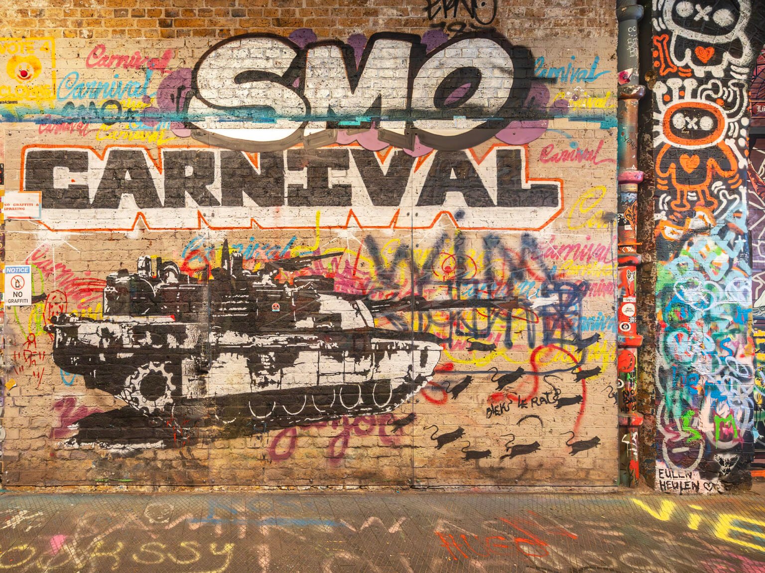 A look at: Leake Street Arches graffiti tunnel - London With Littles
