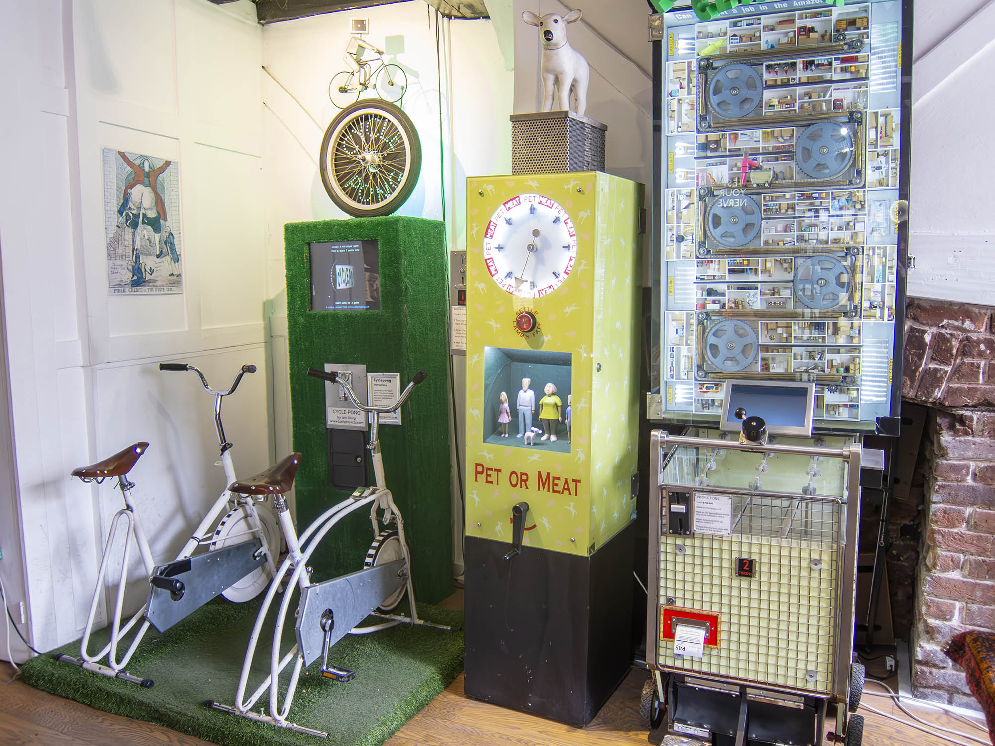 A look at: Novelty Automation - London With Littles